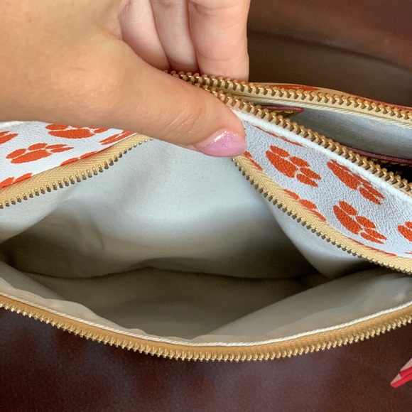 Dooney & Bourke | Bags | Dooney Bourke Crossbody Clemson Purse | Poshmark